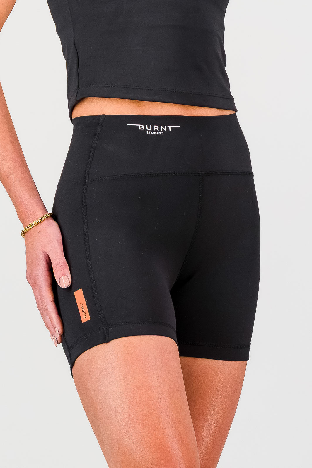 Burnt Studios | Essential Leah Short